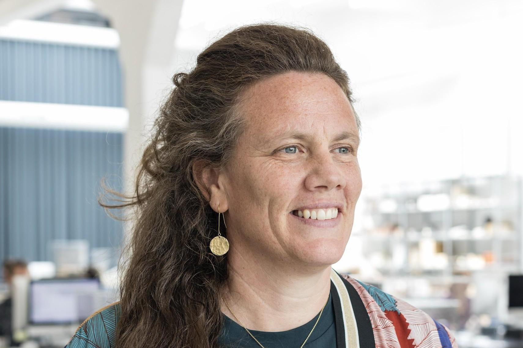 Book Presentation Adriaan van Dis - Interview by Simon Dikker Hupkes ...